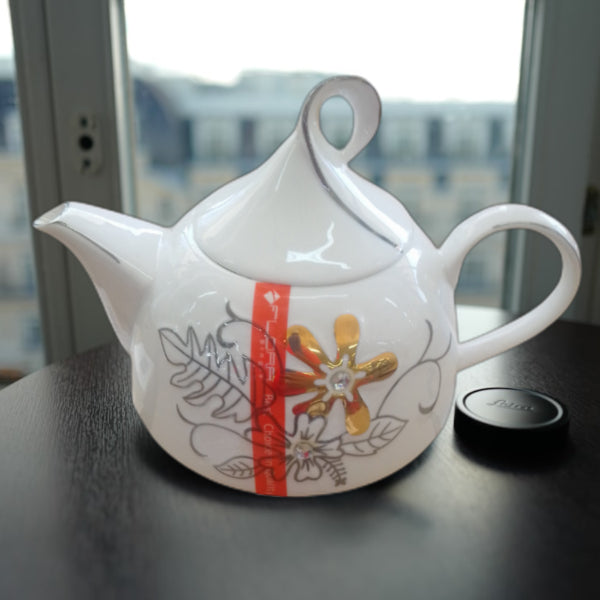 Stylish Design Porcelain Teapot with Tea Infuser – RUS eCom SA